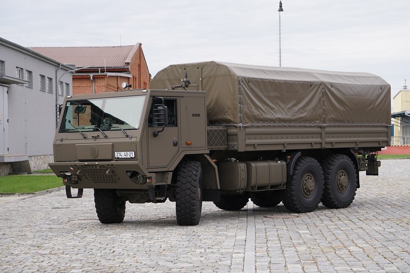 捷克採購Tatra 6×6卡車全部交付 - 軍傳媒